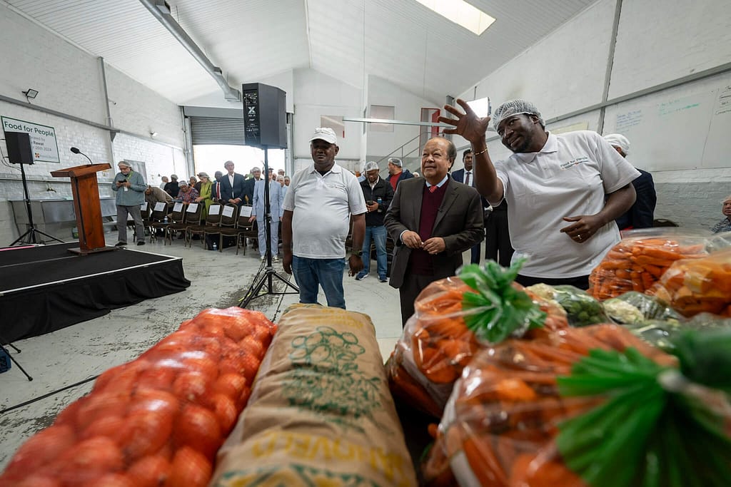 Prem Rawat Expands Food for People Program to South Africa - TPRF.org