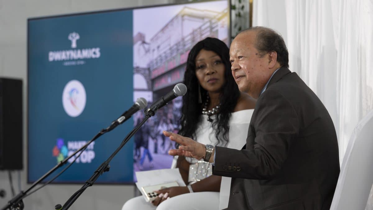 Brightening Lives Webinar: Prem Rawat at Dwaynamics Community Centre in ...